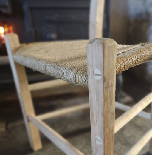 Irish Sugan Chair - OldChairs.ie